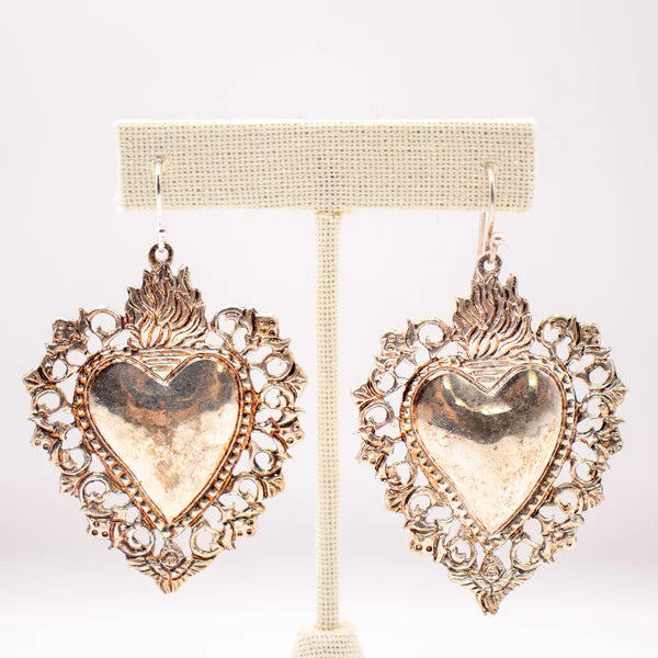 Scrolly Heart Earrings – MOLAA Shop