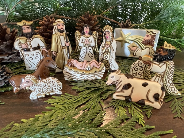 Mexican Painted Small Tin Nativity in a Box – MOLAA Shop